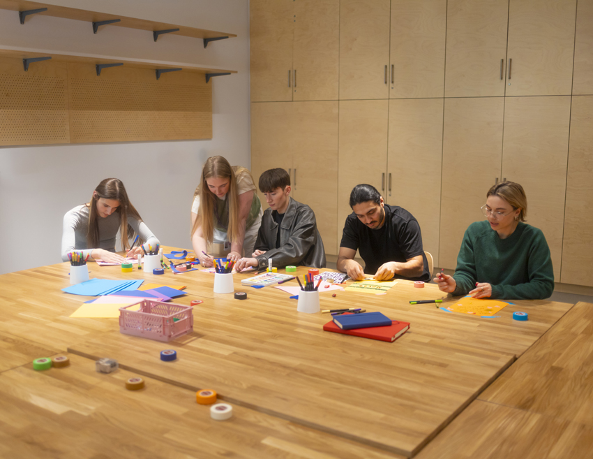 Co-working and Polyvocal Interpretation at V&A East Storehouse - Museum-iD